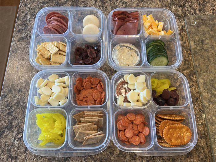 👉 DIYLunchable Snack Box – Recipes on a Budget